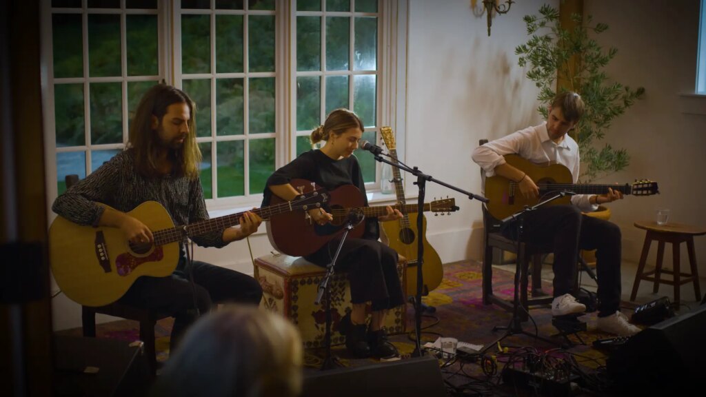 Hayley Reardon’s ‘Live at Starseed Studios’: A Soul-Baring Concert ...